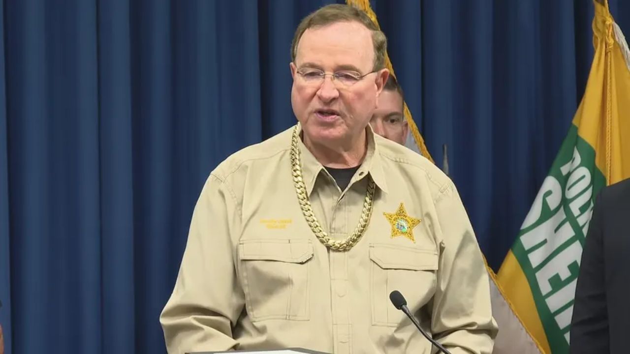 32 Arrested in Florida Drug Bust as Sheriff Grady Judd Flaunts Seized ...