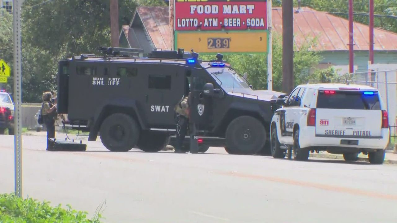 SWAT Ends Six-Hour Standoff, Arrests Wanted San Antonio Man who was ...