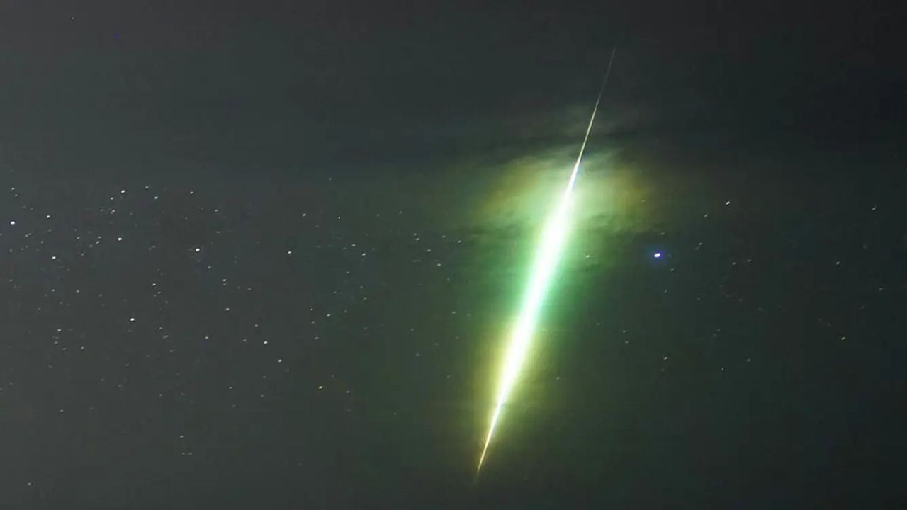 Central USA to See Peak of Draconid Meteor Shower Amid Rare Meteor ...