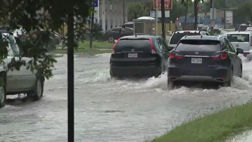 StormTracker Forecast: Rain to Ease in Baton Rouge as Weekend Brings ...