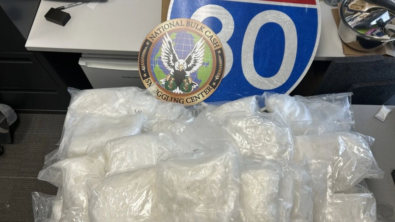 Two Minnesota Men Arrested after Massive Meth Bust in Lincoln; Meth ...